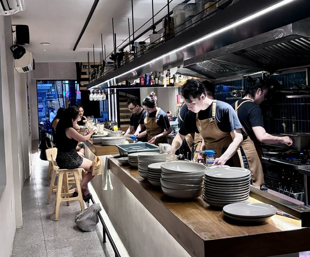 Elgin Saigon - Fusion with Style - Ẩm Thực Hiện Đại